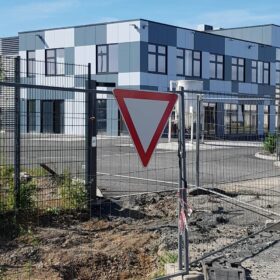 Vorschriftzeichen VZ 205, Vorfahrt gewähren | Verkehrsschilder-Discounter